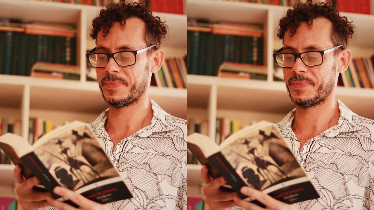 Daniel Nunes Santos lança livro 'Gracejos' no Caia Criativo em Manaus ...